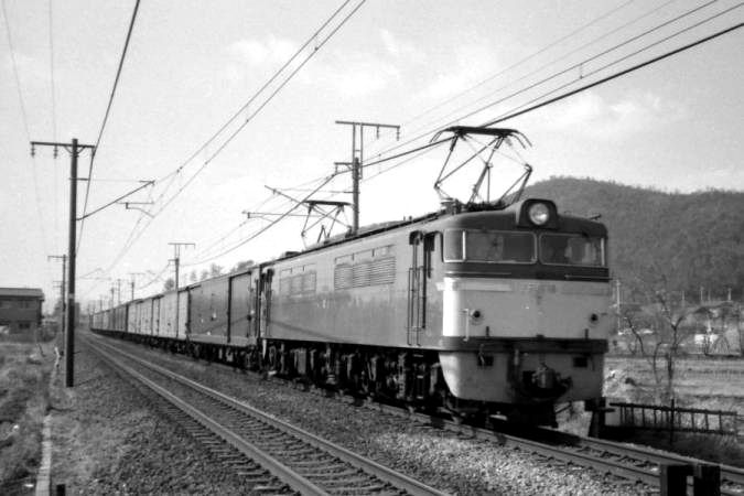 特集：悲運の急客機と言われた機関車「EF61形」 - 日本の旅・鉄道見聞録